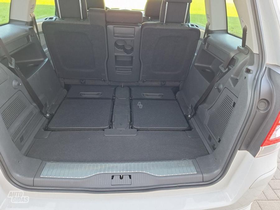 Balts Opel Zafira 2011 Jurbarkas, ar dzinēja tilpumu 1.70 L un nobraukumu 206 tūkst. km par 3500 €, foto 25 vietnē AUTOMOTO.COM.LV