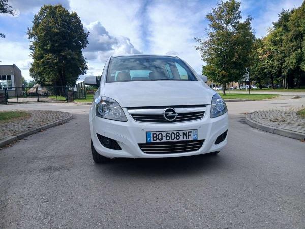 Balts Opel Zafira 2011 Tauragė, ar dzinēja tilpumu 1.69 L un nobraukumu 259 tūkst. km par 2400 €, foto 4 vietnē AUTOMOTO.COM.LV