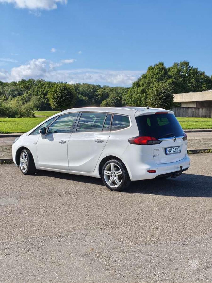 Balts Opel Zafira 2011 Kauņa, ar dzinēja tilpumu 1.96 L un nobraukumu 340 tūkst. km par 2950 €, foto 8 vietnē AUTOMOTO.COM.LV