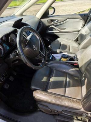 Balts Opel Zafira 2011 Kauņa, ar dzinēja tilpumu 1.96 L un nobraukumu 340 tūkst. km par 2950 €, foto 14 vietnē AUTOMOTO.COM.LV