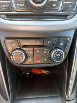 Balts Opel Zafira 2011 Kauņa, ar dzinēja tilpumu 1.96 L un nobraukumu 340 tūkst. km par 2950 €, foto 18 vietnē AUTOMOTO.COM.LV