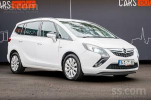White Opel Zafira 2012 in Riga, with an engine capacity of 2.00 L and mileage of 212 thousand km for 5990 €, photo 3 on AUTOMOTO.COM.LV