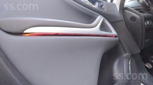 White Opel Zafira 2012 in Jekabpils, with an engine capacity of 2.00 L and mileage of 259 thousand km for 5500 €, photo 23 on AUTOMOTO.COM.LV