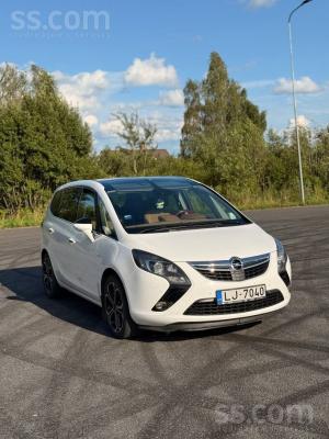 Balts Opel Zafira 2012 Rēzekne, ar dzinēja tilpumu 2.00 L un nobraukumu 230 tūkst. km par 5500 €, foto  vietnē AUTOMOTO.COM.LV