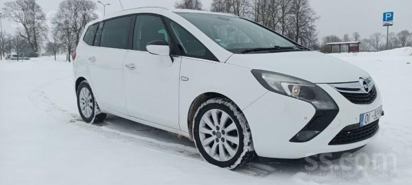 Balts Opel Zafira 2012 Daugavpils, ar dzinēja tilpumu 2.00 L un nobraukumu 154 tūkst. km par 5900 €, foto 3 vietnē AUTOMOTO.COM.LV
