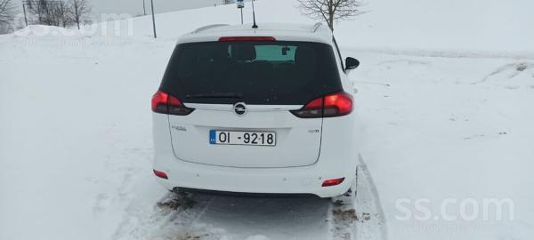 Balts Opel Zafira 2012 Daugavpils, ar dzinēja tilpumu 2.00 L un nobraukumu 154 tūkst. km par 5900 €, foto 4 vietnē AUTOMOTO.COM.LV