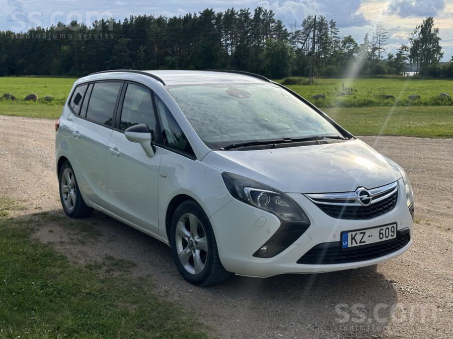 Balts Opel Zafira 2012 Aizkraukle, ar dzinēja tilpumu 2.00 L un nobraukumu 337 tūkst. km par 3900 €, foto 1 vietnē AUTOMOTO.COM.LV
