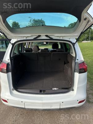 Balts Opel Zafira 2012 Aizkraukle, ar dzinēja tilpumu 2.00 L un nobraukumu 337 tūkst. km par 3900 €, foto 5 vietnē AUTOMOTO.COM.LV