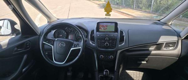 Balts Opel Zafira 2012 Marijampole, ar dzinēja tilpumu 1.60 L un nobraukumu 227 tūkst. km par 3900 €, foto 8 vietnē AUTOMOTO.COM.LV