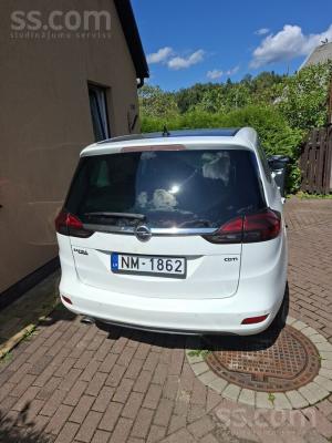 Balts Opel Zafira 2012 Rīga, ar dzinēja tilpumu 2.00 L un nobraukumu 268 tūkst. km par 4200 €, foto 4 vietnē AUTOMOTO.COM.LV