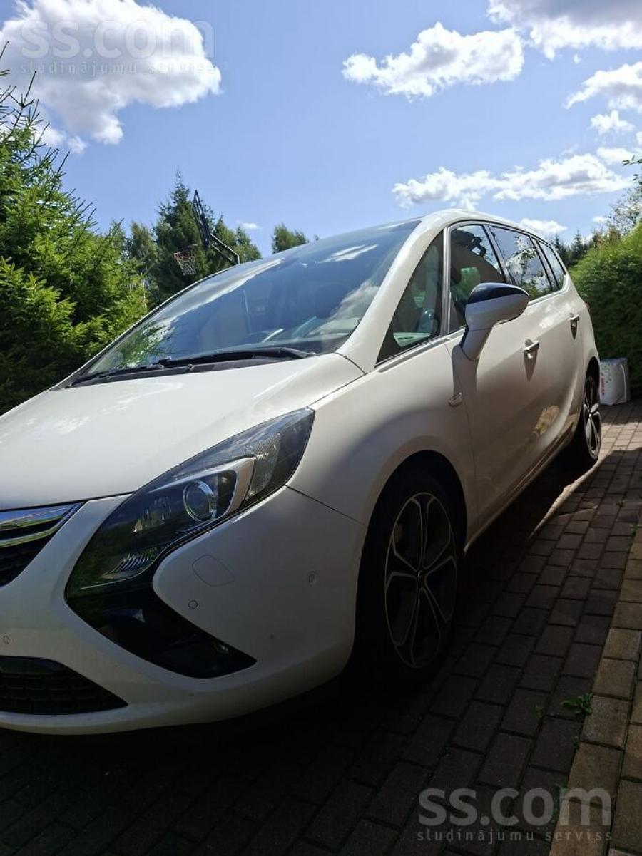 Balts Opel Zafira 2012 Rīga, ar dzinēja tilpumu 2.00 L un nobraukumu 268 tūkst. km par 4200 €, foto 5 vietnē AUTOMOTO.COM.LV