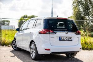 Balts Opel Zafira 2012 Rīga, ar dzinēja tilpumu 2.00 L un nobraukumu 198 tūkst. km par 5990 €, foto 7 vietnē AUTOMOTO.COM.LV