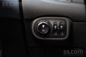Balts Opel Zafira 2012 Rīga, ar dzinēja tilpumu 2.00 L un nobraukumu 198 tūkst. km par 5990 €, foto 17 vietnē AUTOMOTO.COM.LV