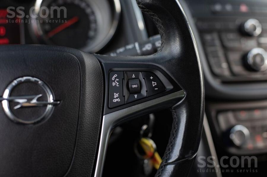 Balts Opel Zafira 2012 Rīga, ar dzinēja tilpumu 2.00 L un nobraukumu 198 tūkst. km par 5990 €, foto 19 vietnē AUTOMOTO.COM.LV