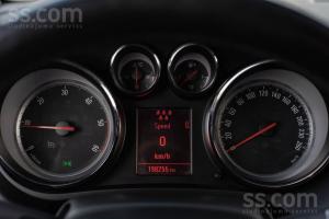 Balts Opel Zafira 2012 Rīga, ar dzinēja tilpumu 2.00 L un nobraukumu 198 tūkst. km par 5990 €, foto 20 vietnē AUTOMOTO.COM.LV