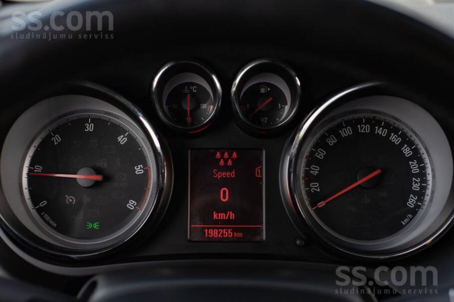 Balts Opel Zafira 2012 Rīga, ar dzinēja tilpumu 2.00 L un nobraukumu 198 tūkst. km par 5990 €, foto 20 vietnē AUTOMOTO.COM.LV