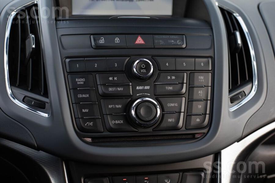 Balts Opel Zafira 2012 Rīga, ar dzinēja tilpumu 2.00 L un nobraukumu 198 tūkst. km par 5990 €, foto 23 vietnē AUTOMOTO.COM.LV