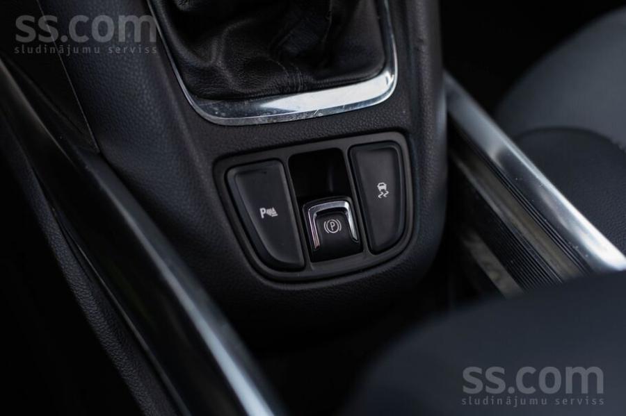 Balts Opel Zafira 2012 Rīga, ar dzinēja tilpumu 2.00 L un nobraukumu 198 tūkst. km par 5990 €, foto 26 vietnē AUTOMOTO.COM.LV