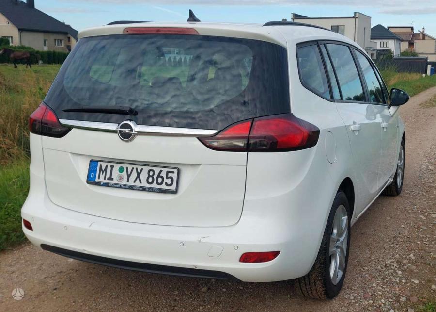 Balts Opel Zafira 2012 Marijampole, ar dzinēja tilpumu 2.00 L un nobraukumu 222 tūkst. km par 3350 €, foto 3 vietnē AUTOMOTO.COM.LV