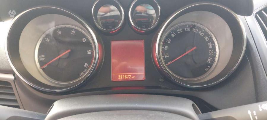 Balts Opel Zafira 2012 Marijampole, ar dzinēja tilpumu 2.00 L un nobraukumu 222 tūkst. km par 3350 €, foto 12 vietnē AUTOMOTO.COM.LV