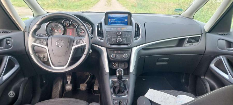 Balts Opel Zafira 2012 Marijampole, ar dzinēja tilpumu 2.00 L un nobraukumu 222 tūkst. km par 3350 €, foto 13 vietnē AUTOMOTO.COM.LV