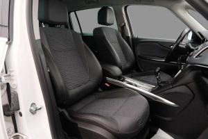 White Opel Zafira 2012 in Kaunas, with an engine capacity of 2.00 L and mileage of 280 thousand km for 5490 €, photo 11 on AUTOMOTO.COM.LV