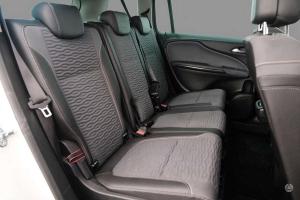 White Opel Zafira 2012 in Kaunas, with an engine capacity of 2.00 L and mileage of 280 thousand km for 5490 €, photo 12 on AUTOMOTO.COM.LV