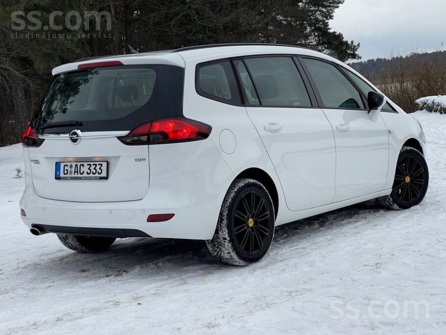 Balts Opel Zafira 2013 Jūrmala, ar dzinēja tilpumu 2.00 L un nobraukumu 0 tūkst. km par 5450 €, foto 10 vietnē AUTOMOTO.COM.LV