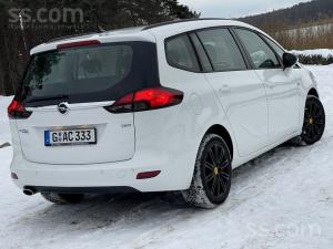 Balts Opel Zafira 2013 Jūrmala, ar dzinēja tilpumu 2.00 L un nobraukumu 0 tūkst. km par 5450 €, foto 12 vietnē AUTOMOTO.COM.LV