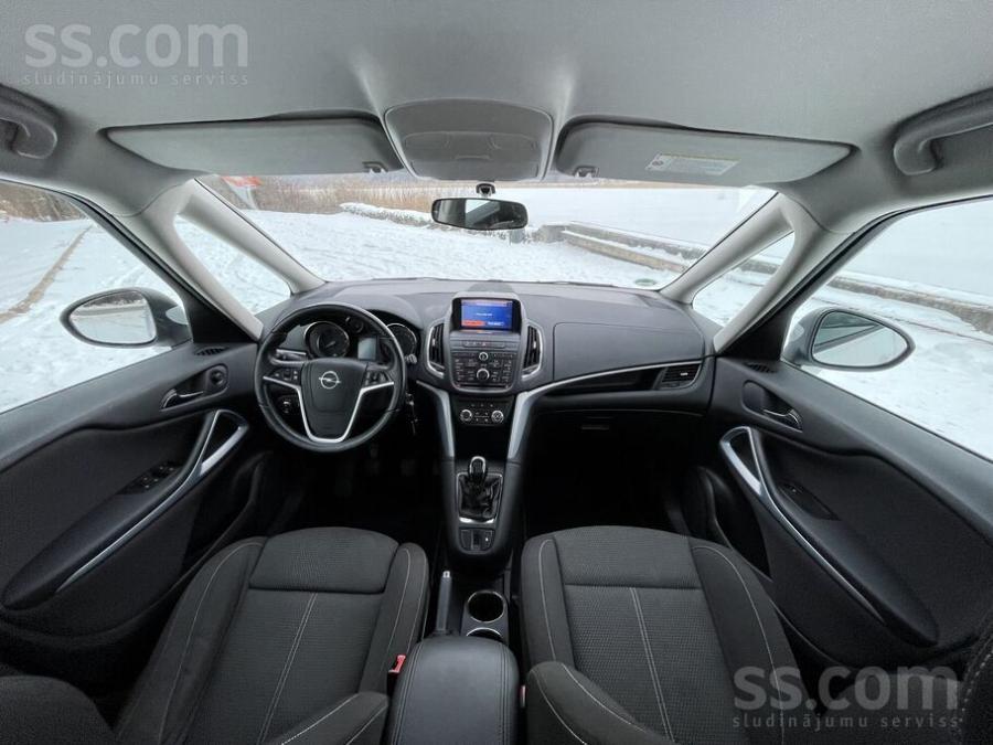Balts Opel Zafira 2013 Jūrmala, ar dzinēja tilpumu 2.00 L un nobraukumu 0 tūkst. km par 5450 €, foto 26 vietnē AUTOMOTO.COM.LV