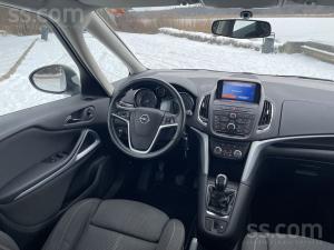 Balts Opel Zafira 2013 Jūrmala, ar dzinēja tilpumu 2.00 L un nobraukumu 0 tūkst. km par 5450 €, foto 27 vietnē AUTOMOTO.COM.LV