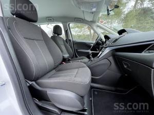 Balts Opel Zafira 2013 Jūrmala, ar dzinēja tilpumu 2.00 L un nobraukumu 0 tūkst. km par 5450 €, foto 28 vietnē AUTOMOTO.COM.LV