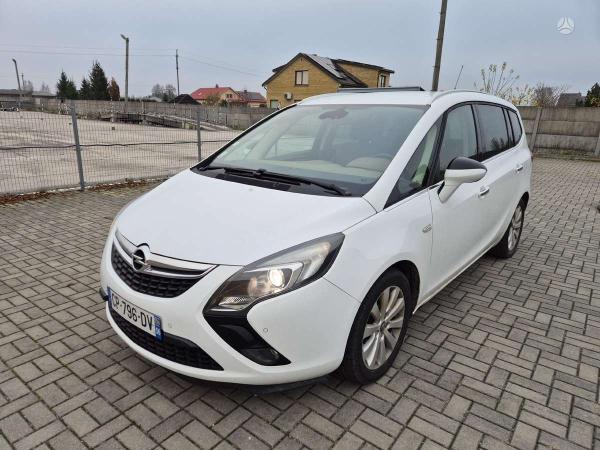 Balts Opel Zafira 2013 Tauragė, ar dzinēja tilpumu 2.00 L un nobraukumu 232 tūkst. km par 4000 €, foto 1 vietnē AUTOMOTO.COM.LV