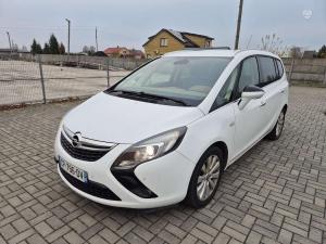 Balts Opel Zafira 2013 Tauragė, ar dzinēja tilpumu 2.00 L un nobraukumu 232 tūkst. km par 4000 €, foto  vietnē AUTOMOTO.COM.LV