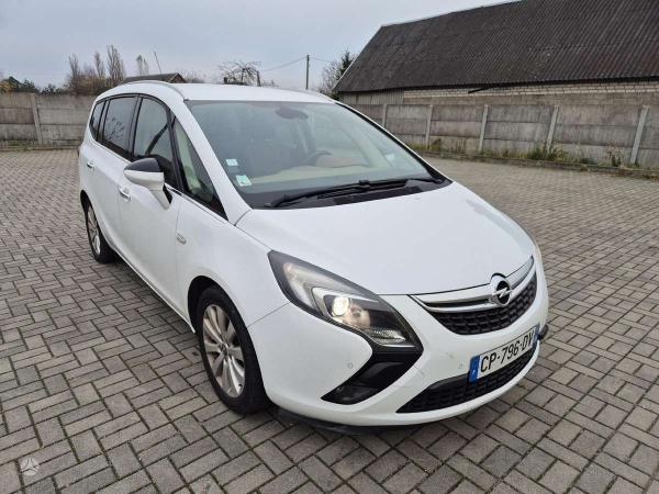 Balts Opel Zafira 2013 Tauragė, ar dzinēja tilpumu 2.00 L un nobraukumu 232 tūkst. km par 4000 €, foto 4 vietnē AUTOMOTO.COM.LV
