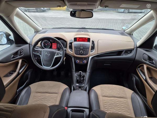 Balts Opel Zafira 2013 Tauragė, ar dzinēja tilpumu 2.00 L un nobraukumu 232 tūkst. km par 4000 €, foto 9 vietnē AUTOMOTO.COM.LV