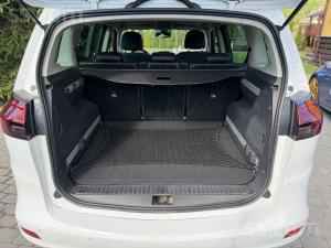White Opel Zafira 2013 in Riga, with an engine capacity of 2.00 L and mileage of 342 thousand km for 5500 €, photo 12 on AUTOMOTO.COM.LV