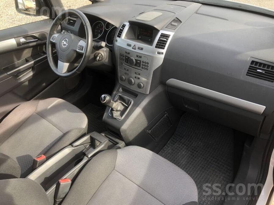 Balts Opel Zafira 2013 Valmiera, ar dzinēja tilpumu 1.60 L un nobraukumu 186 tūkst. km par 3890 €, foto 6 vietnē AUTOMOTO.COM.LV