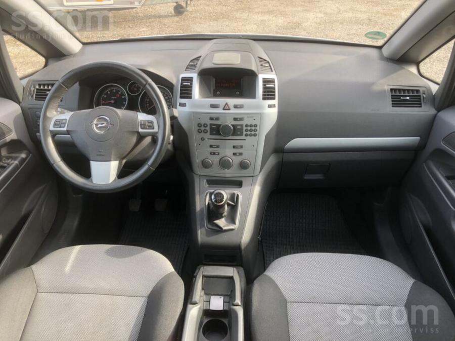 Balts Opel Zafira 2013 Valmiera, ar dzinēja tilpumu 1.60 L un nobraukumu 186 tūkst. km par 3890 €, foto 7 vietnē AUTOMOTO.COM.LV