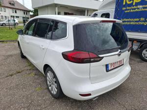 Balts Opel Zafira 2013 Alīta, ar dzinēja tilpumu 2.00 L un nobraukumu 250 tūkst. km par 4400 €, foto 6 vietnē AUTOMOTO.COM.LV