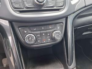 Balts Opel Zafira 2013 Alīta, ar dzinēja tilpumu 2.00 L un nobraukumu 250 tūkst. km par 4400 €, foto 17 vietnē AUTOMOTO.COM.LV