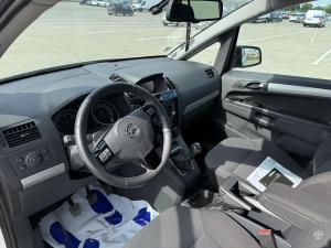 White Opel Zafira 2013 in Taurage, with an engine capacity of 1.70 L and mileage of 239 thousand km for 3800 €, photo 11 on AUTOMOTO.COM.LV