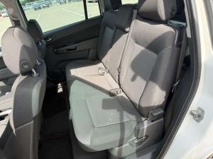 White Opel Zafira 2013 in Taurage, with an engine capacity of 1.70 L and mileage of 239 thousand km for 3800 €, photo 15 on AUTOMOTO.COM.LV