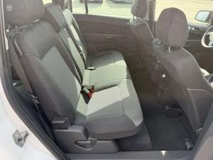White Opel Zafira 2013 in Taurage, with an engine capacity of 1.70 L and mileage of 239 thousand km for 3800 €, photo 19 on AUTOMOTO.COM.LV