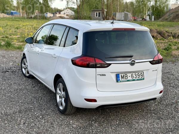 Balts Opel Zafira 2014 Cēsis, ar dzinēja tilpumu 1.60 L un nobraukumu 290 tūkst. km par 5200 €, foto 7 vietnē AUTOMOTO.COM.LV