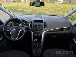 Белый Опель Зафира 2014 в Цесис, объемом двигателя 1.60 л и пробегом 290 тыс. км за 5200 €, фото 11 на AUTOMOTO.COM.LV