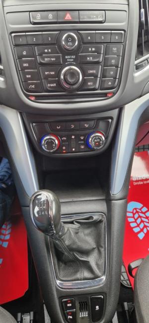 Белый Опель Зафира 2014 в Рига, объемом двигателя 1.60 л и пробегом 222 тыс. км за 6250 €, фото 16 на AUTOMOTO.COM.LV