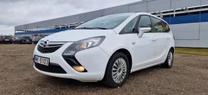 White Opel Zafira 2014 in Daugavpils, with an engine capacity of 1.60 L and mileage of 222 thousand km for 4999 €, photo  on AUTOMOTO.COM.LV