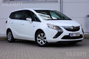 White Opel Zafira 2014 in Riga, with an engine capacity of 2.00 L and mileage of 0 thousand km for 2995 €, photo 3 on AUTOMOTO.COM.LV