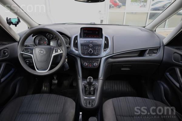 Balts Opel Zafira 2014 Rīga, ar dzinēja tilpumu 2.00 L un nobraukumu 0 tūkst. km par 2995 €, foto 5 vietnē AUTOMOTO.COM.LV